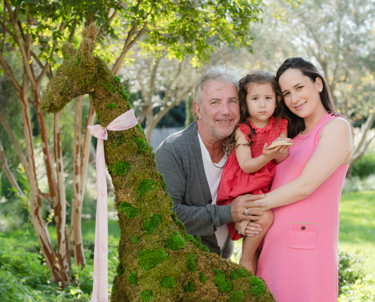 Luxury Baby Shower Overflowing with Garden Roses - Karina Pires Photography